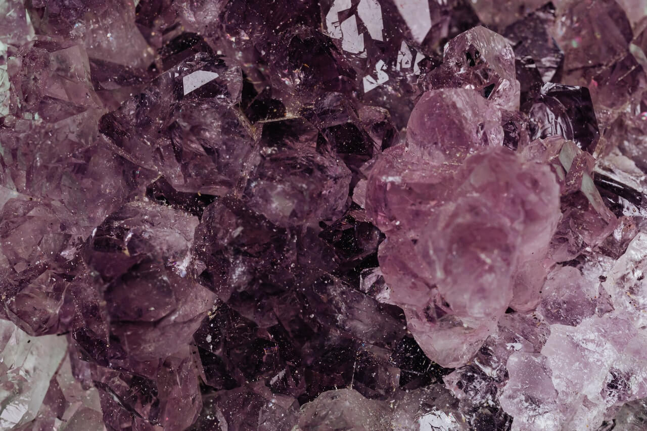 How are minerals formed naturally? | What are Silicates? - GoldRateHub